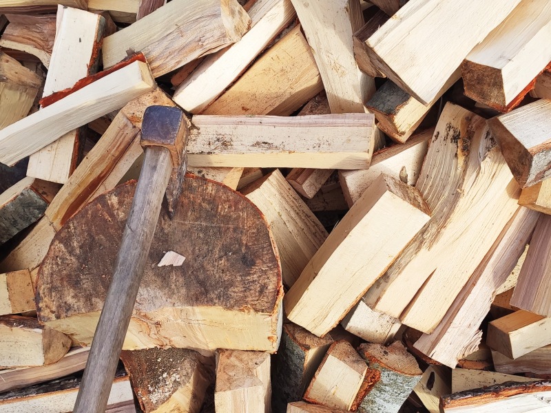Log Splitting Jigsaw Puzzle